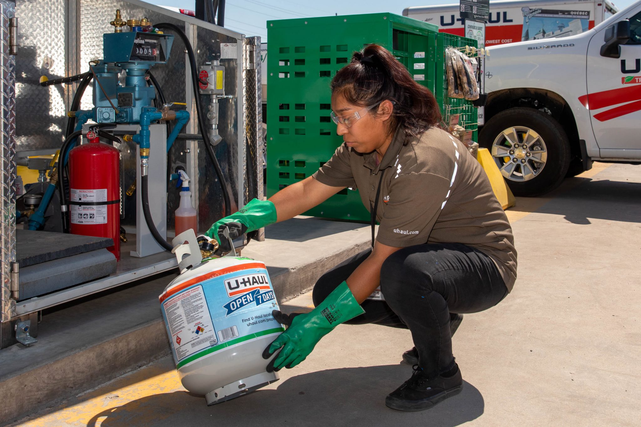 U-Haul Giving Free Propane Tank Safety Inspections before July 4 ...