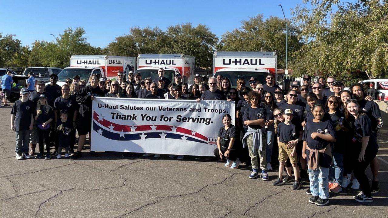 Veterans Day 2023: U-Haul Shows Support in 3 Parades | My U-Haul Story
